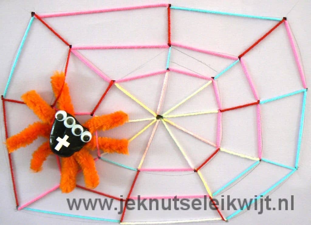 Herfst spin knutselen | Knutsel ideeën voor kinderen